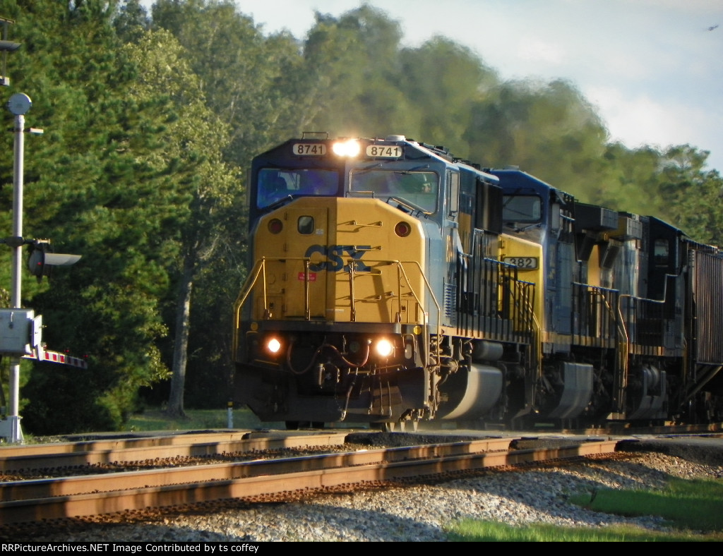 CSXT 8741